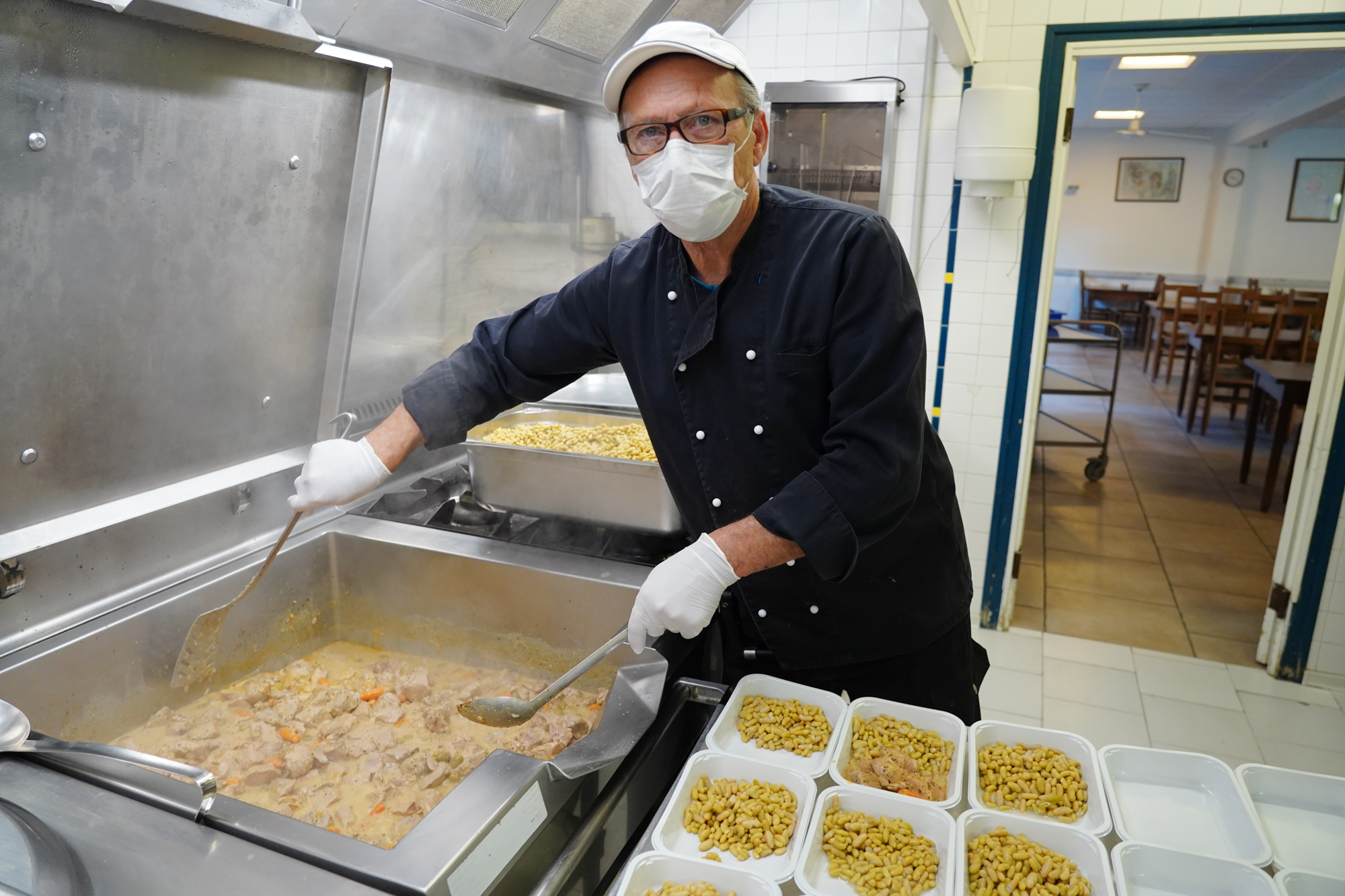 Portage de repas à domicile pour les seniors : Des repas qui ...